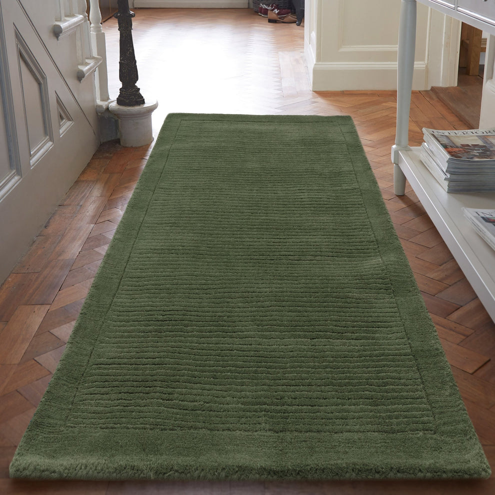 York Plain Wool Hall Runner Rugs in Forest Green – The Rug Seller