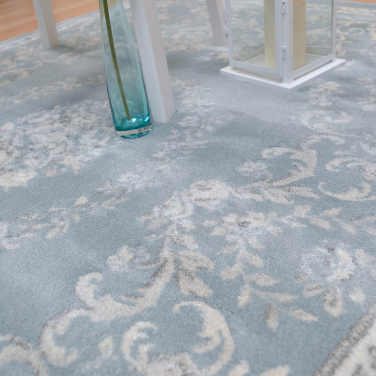 Echo Dauphin Rugs EC10 in Aqua – The Rug Seller